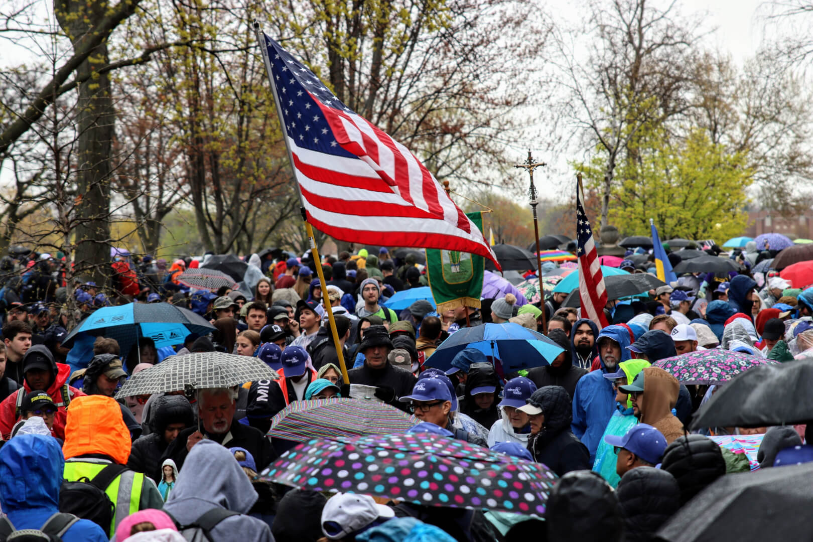Over 5,300 Pilgrims Participate in 10th Annual Walk to Mary - Relevant ...