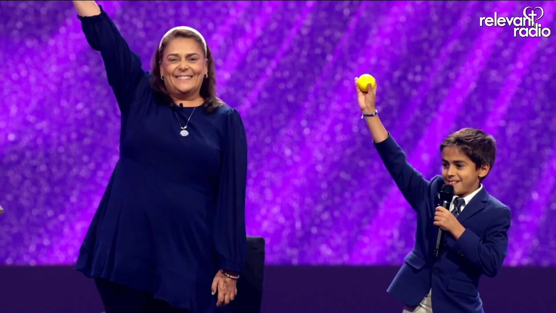 Paula Umaña: "Run to Jesus!" - Relevant Radio